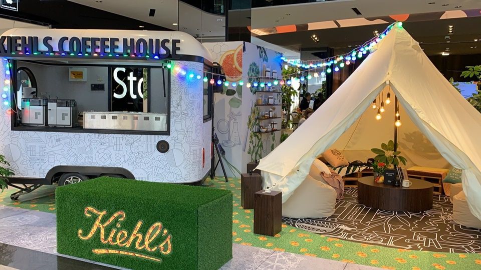 KIEHL’S COFFEE HOUSE歡慶2週年！打造快閃「城市露營」咖啡館，追蹤帳號就送限量環保杯套～